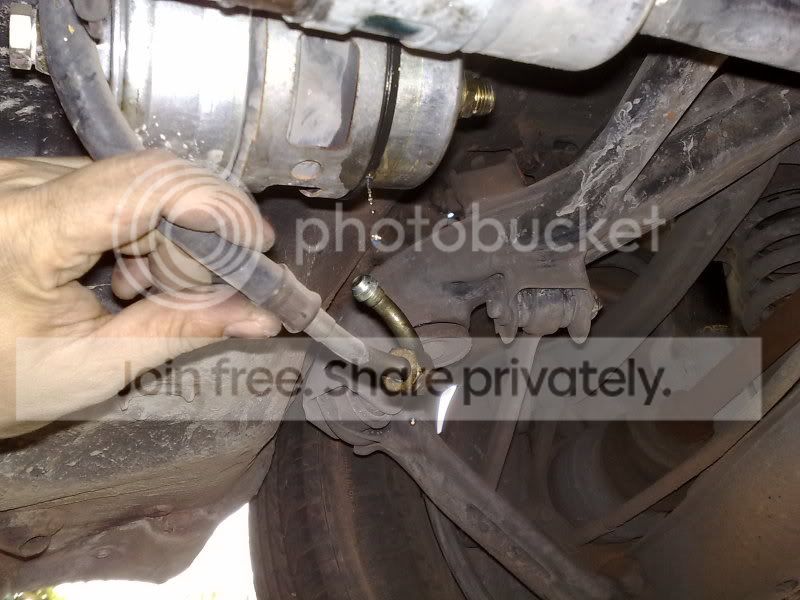 DIY E280 เปลี่ยนสายปั๊มเบนซิล กรองเบนซิล ด้วยตนเอง | BenzOwner.Net